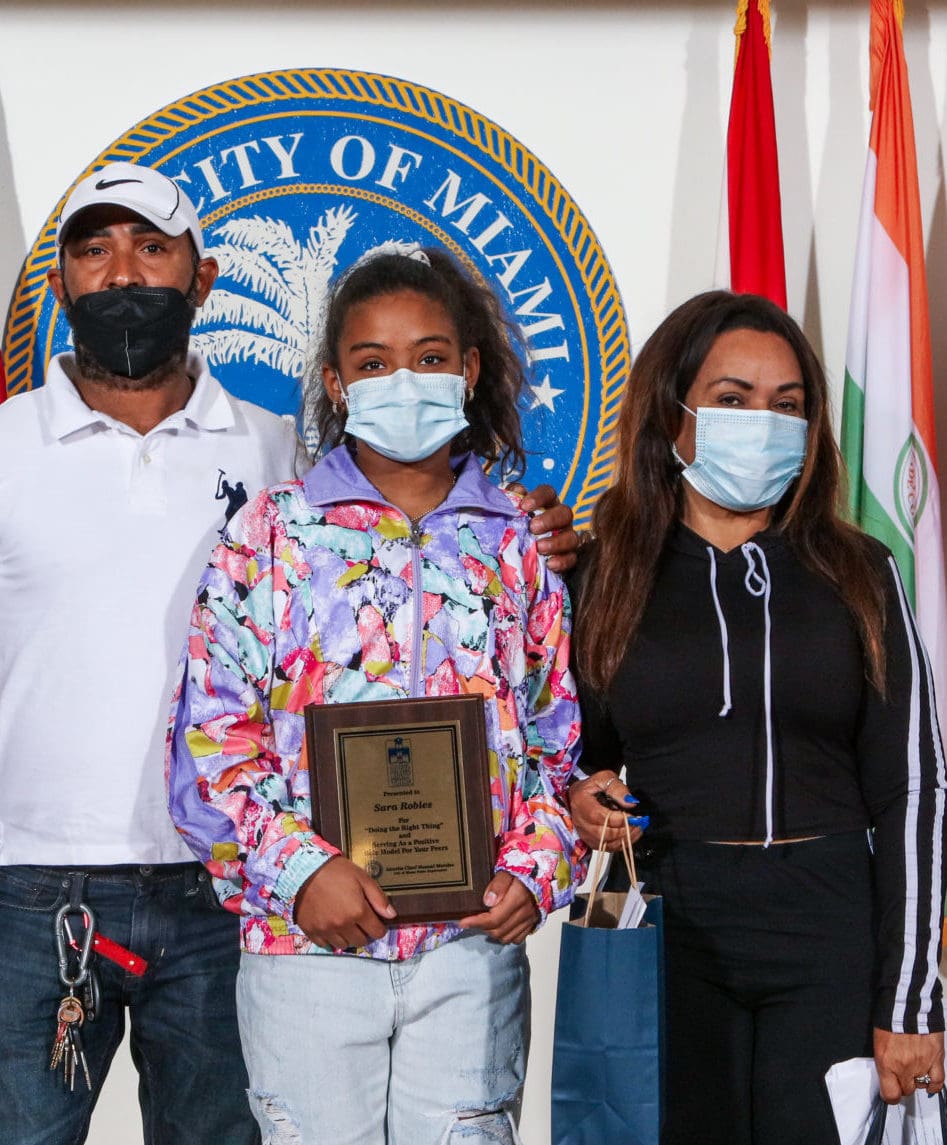 Sara Robles - Do the Right Thing