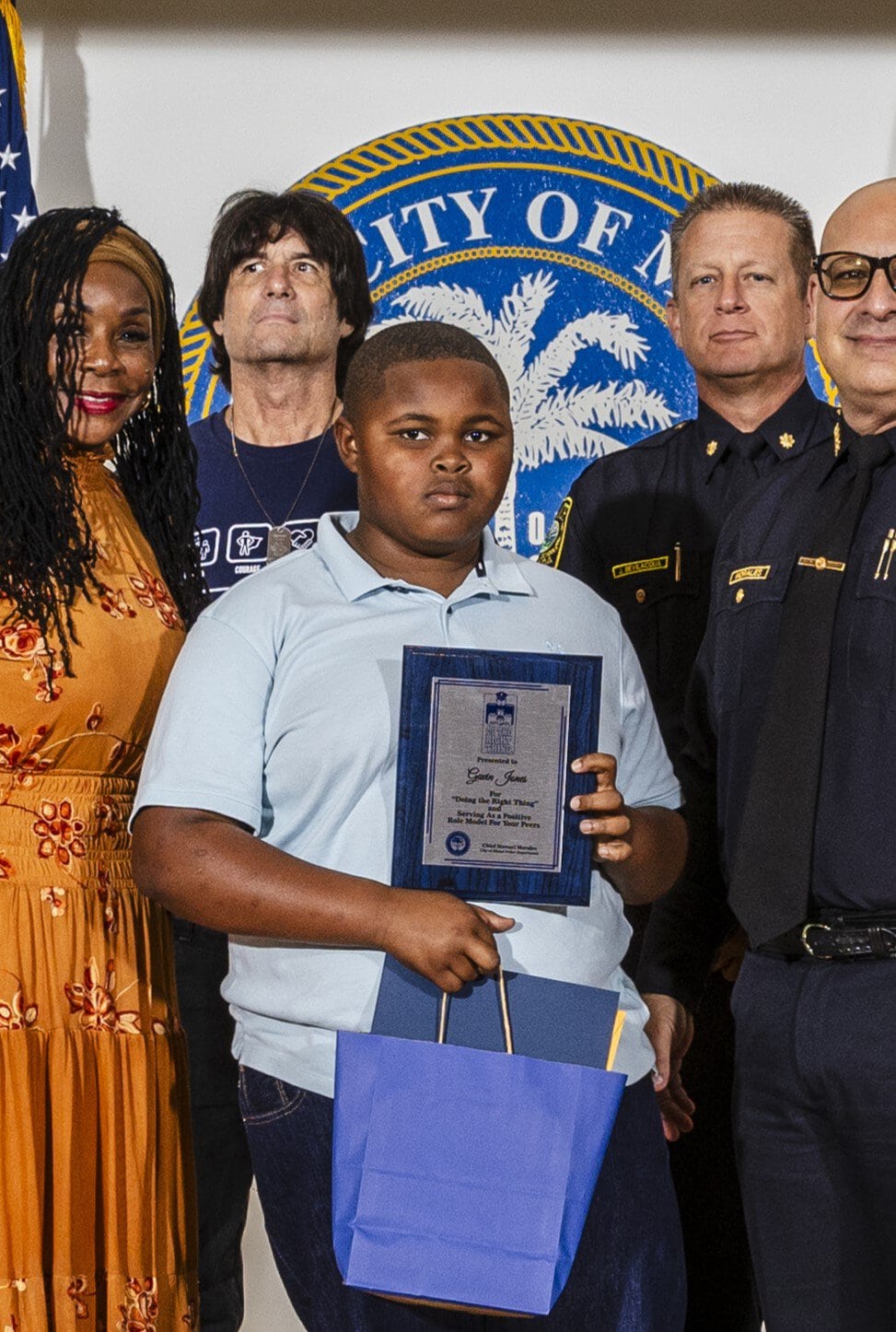 Gavin Jones - Do the Right Thing